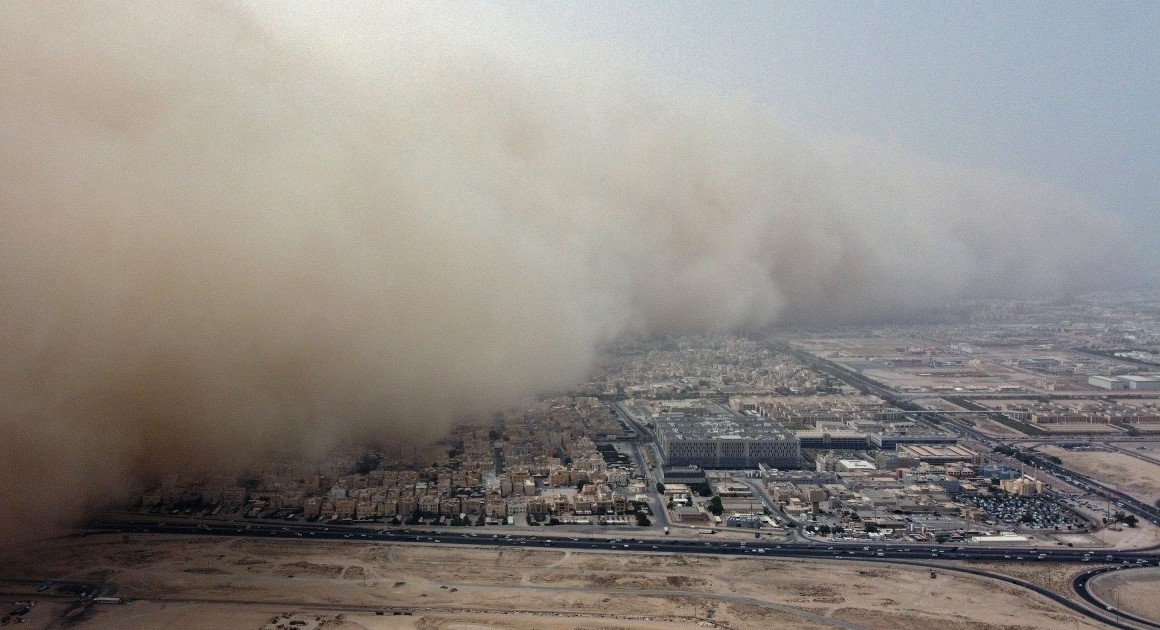 Tormentas de arena causan peores estragos en comunidades desérticas ...